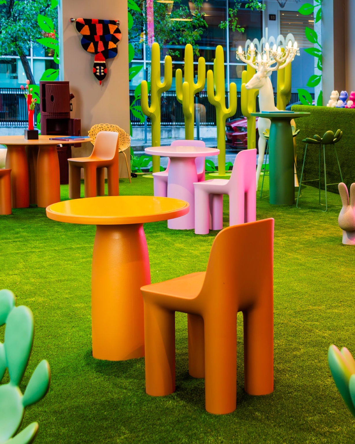 토토 테이블 HPL 탑 웜 화이트 Toto Table Diameter 70cm HPL Top Warm White - qeeboo ...